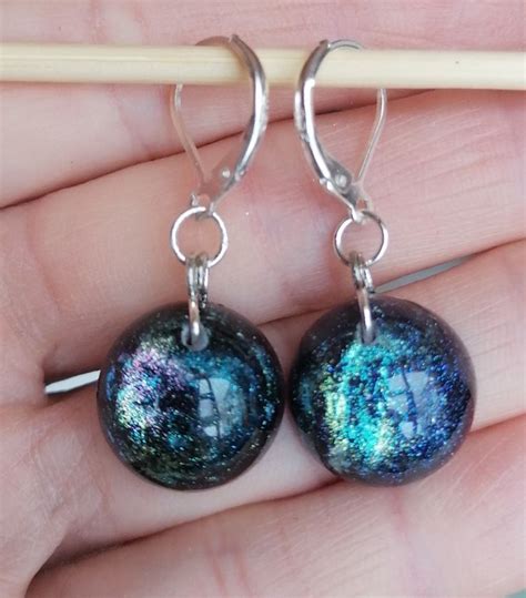 Сережки из ювелирной смолы | Jewelry earrings, Earrings, Design crafts