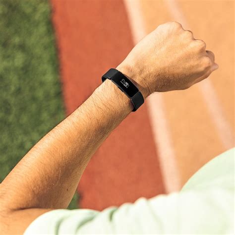 Фитнес-трекер. Fitbit Inspire купить в Москве по приятной цене