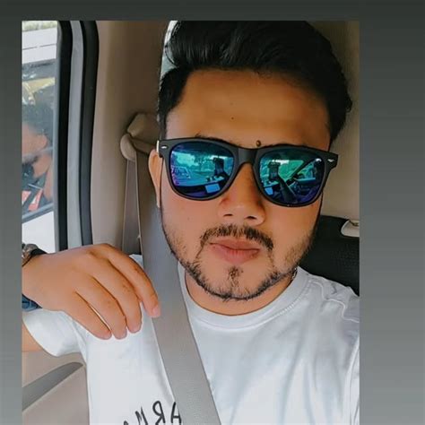 Ď.Ẹ.Ŵ.Ã.Ŝ.Ĥ.Į.Ŝ.Ĥ (@i_am_dev78) • Threads, Say more
