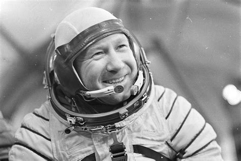 Умер легендарный космонавт Алексей Леонов