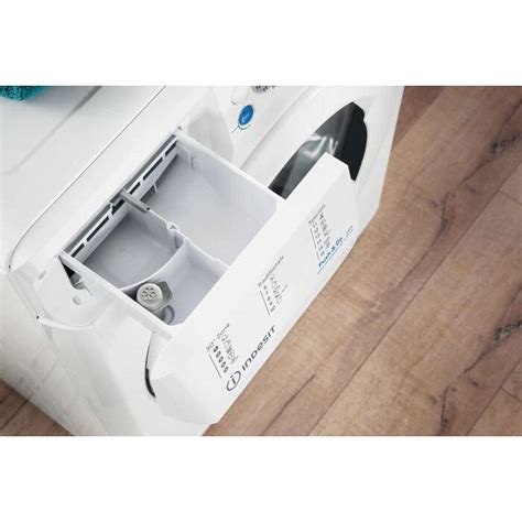 Pračka s předním plněním Indesit BWSA 51051 W EU N, 5 kg | OKAY.cz