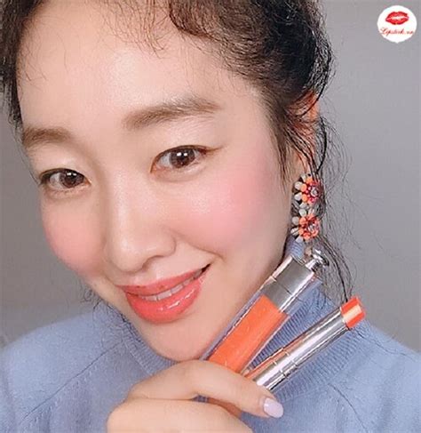 Review Son Dưỡng Dior Addict Lip Glow 004 Coral Màu Cam San Hô
