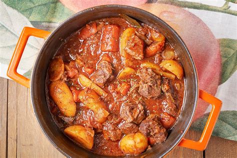 Ricetta Spezzatino con patate - Cucchiaio d'Argento