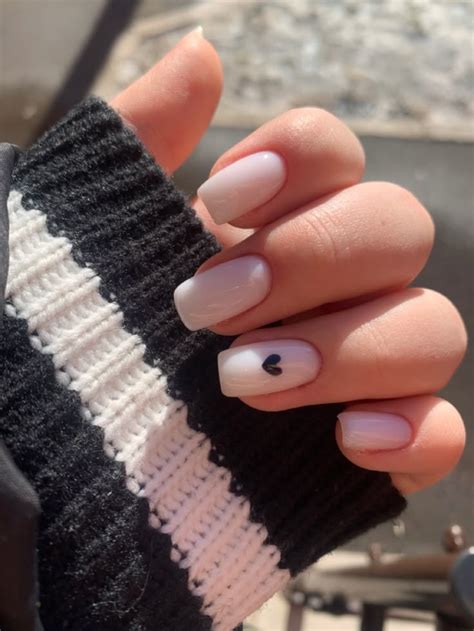 Ногтишки 💗💗 | Simple gel nails, Sparkly nails, Classy acrylic nails
