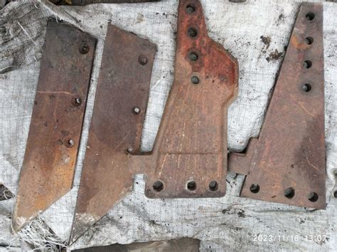 Продам стійки до плуга плн.: 1 200 грн. - Для сільгосптехніки Яготин на Olx