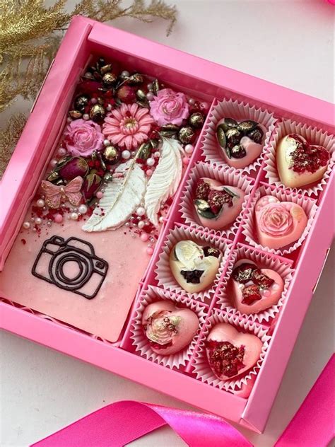 Конфеты ручной работы | Handmade chocolates, Chocolate work, Chocolate diy