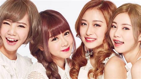 Live Streaming Tidur 5 Jam, Perempuan Ini Raup Rp42 Juta! - USS Feed
