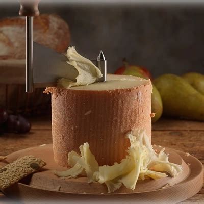 Der Käse Tête de Moine: Eine Delikatesse für Käseliebhaber.