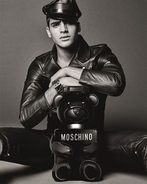 Moschino lanza Toy Boy su primera fragancia masculina | Toys for boys ...