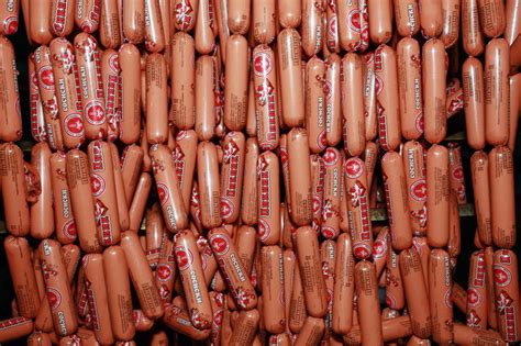ЗАО племзавод «Ирмень» / Продукция / Мясная продукция