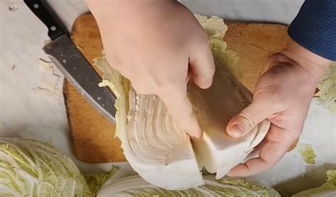 Морская капуста с кимчи готовая к употреблению