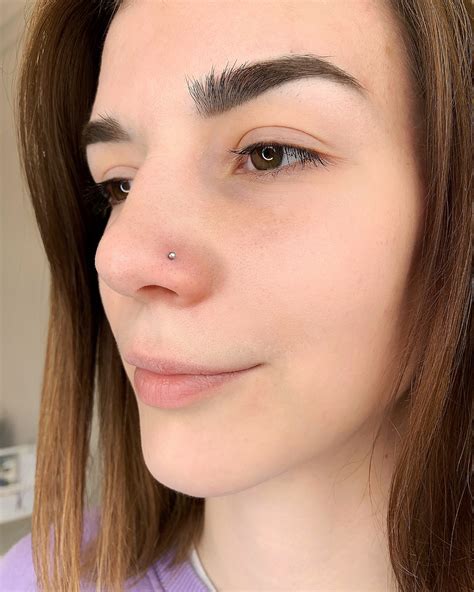 Прокол крыла носа в Москве - цена на пирсинг пазух носа | «Piercing.Wiki»