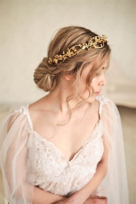 Hairdo Pigtails | Цветочная тиара, Свадебный венец, Свадебные короны