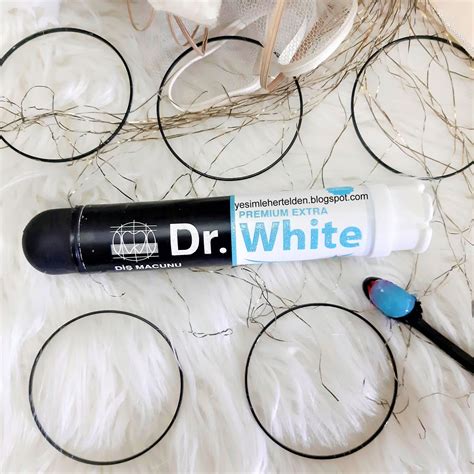 Dr. White Premium Extra White Diş Macunu