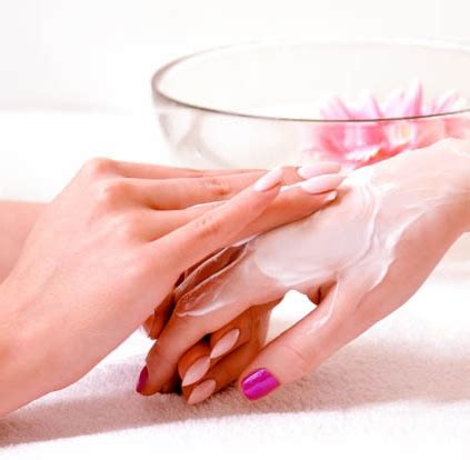 SPA для рук | Процедури для рук в нашому салоні під Києвом, Вишеньки ...