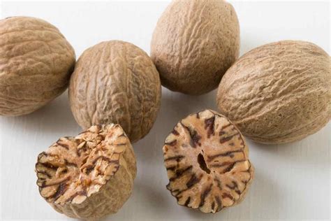 Nutmeg - Benefits, Usage, And Nutrition - RecipeMagik