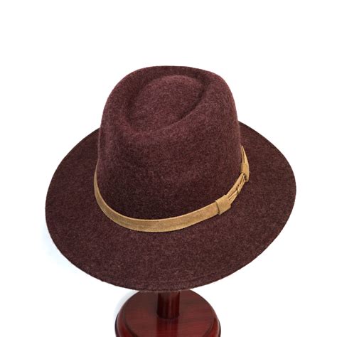 Купить бордовую шляпу Colver Fedora с эксклюзивным ремешком