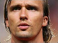 BBC SPORT | Football | Europe | Zenden secures Marseille transfer