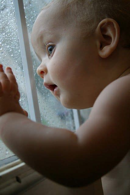 Дождь - это жизнь по ту сторону капель... Little Babies, Cute Babies ...