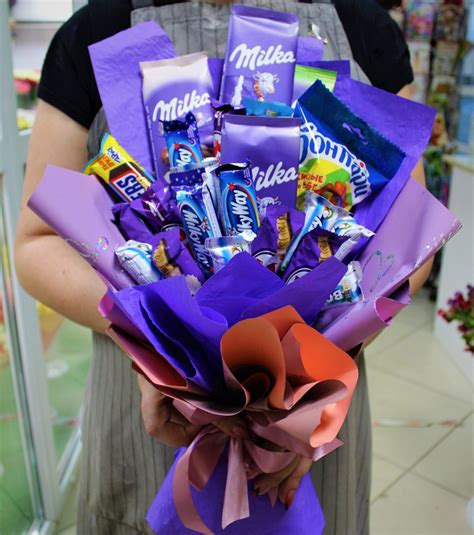 Букет из конфет и шоколада Milka по выгодной цене в интернет-магазине ...