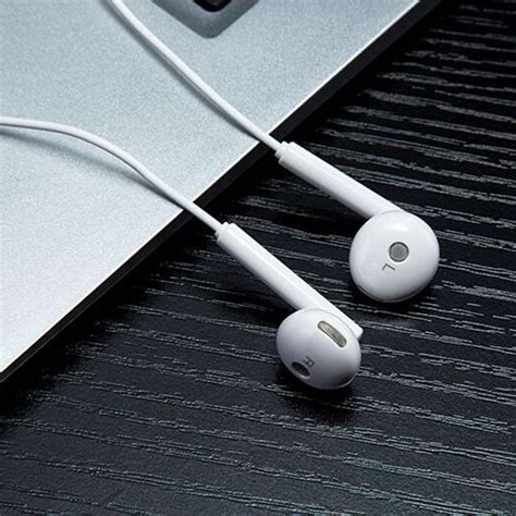 Huawei AM116 Earphone with Mic White