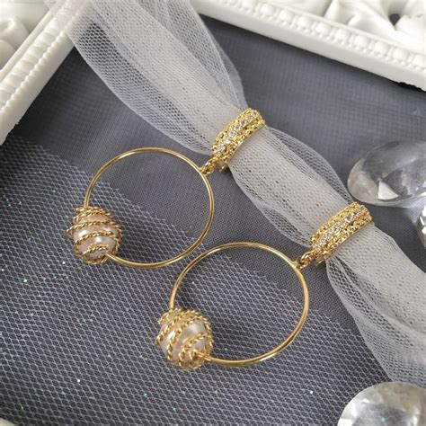 Серьги кольца маленькие | Hoop earrings, Earrings, Gold bracelet