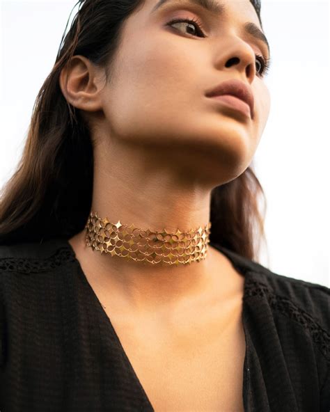 NECKLACE – era stories