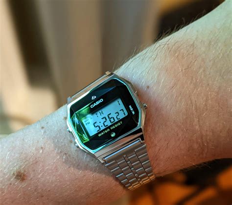 [Casio] A159WAD-1D, or, "How Many Diamonds Does YOUR Watch Have?" : r ...