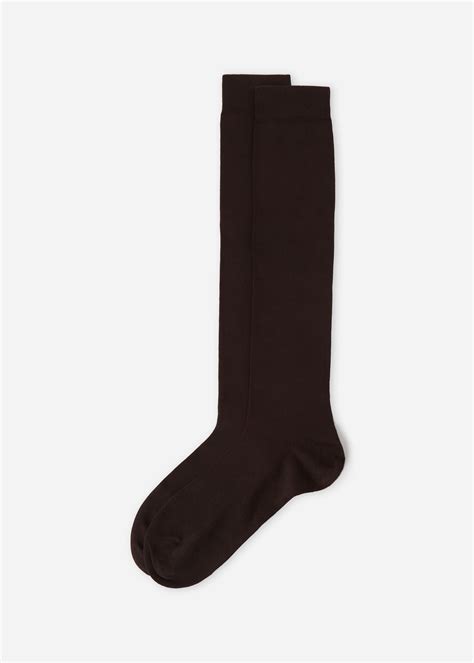 Смотреть мужские длинные носки в Calzedonia