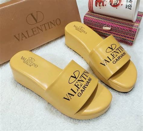 Slipers Slippers Flip Flops - Buy Slipers Slippers Flip Flops Online at ...