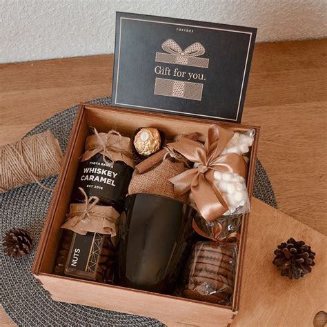 Подарочный набор для мужчины Brown | Gifts, Caramel, Gift wrapping
