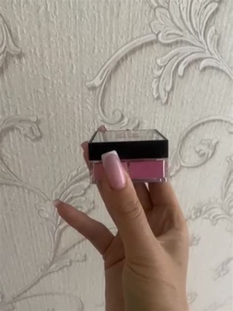 Румяна GIVENCHY Рассыпчатые четырехцветные румяна для лица Prisme Libre ...