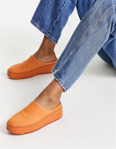 Пепельно-оранжевые кроссовки без шнурков Nike Air Force 1 Lover XX ...