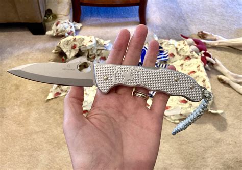 Hunter Pro Alox : r/victorinox
