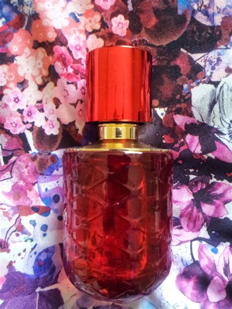 My Red Eay de Parfum by Demi Moore For Oriflame - Sweet Elyse