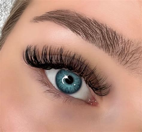 Lux Lashes