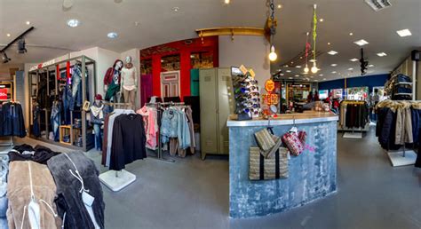 Denim House - Modehaus Johannsen