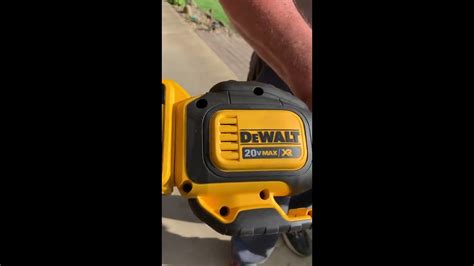 DEWALT® 20V weed eater (DCST920): How to REPLACE spool line - YouTube