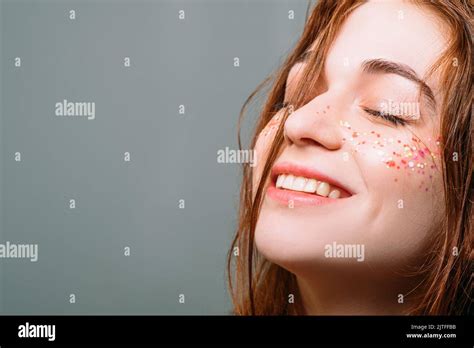 Young woman positive expression hi-res stock photography and images - Alamy