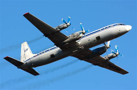 Ил-18 Фото. Видео. Характеристики. Скорость. Вес