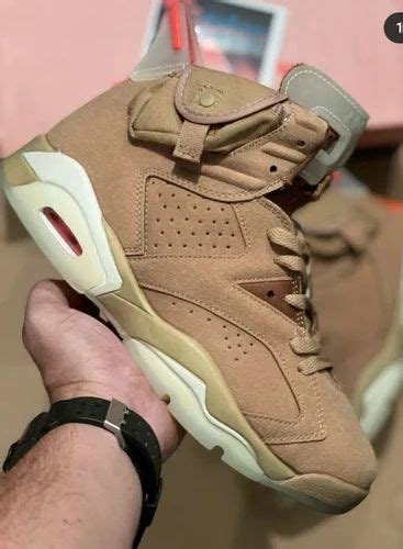 Men Jordan Retro 6 at Rs 2700/pair in New Delhi | ID: 27170151630