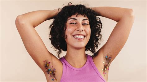 Hot Shaved Under Arms
