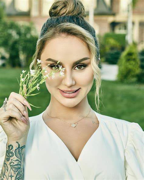 «Молокосос спел и миллионы заработал»: Певица Asti поделилась мнением о ...