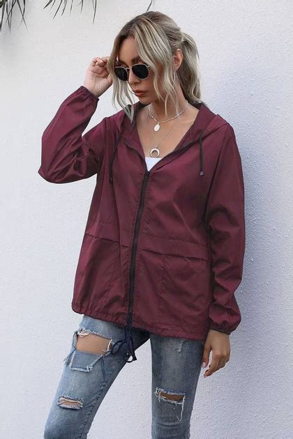 Женская ветровка Fashion на подкладке с капюшоном 42/44 бордовый ...
