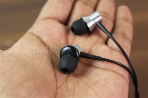 1More Piston Fit Review: Best Earphones with Mic under 1000?