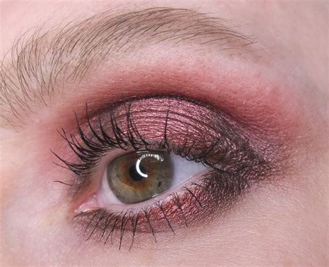 Палетка теней для век Lamel Professional 16 Shades of Burgundy | Отзывы ...