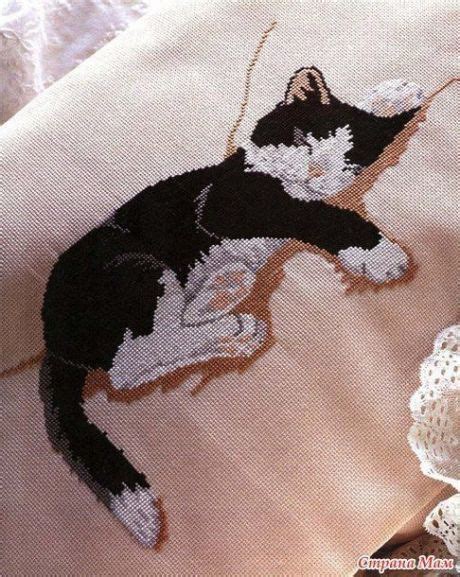svoimi rukami | Cross stitch animals, Cross stitch pillow, Cat cross ...