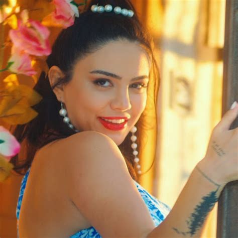 Vay Vay - YouTube Music