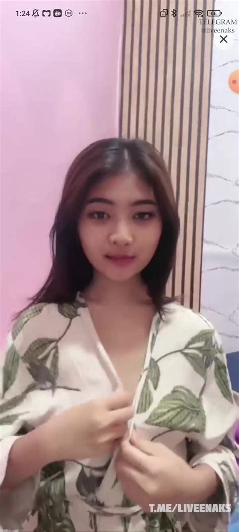 Sofia Cantik Buka Dikit Sayang Toket Gemes Dream - Bokep Indo