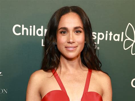 Meghan Markle's Stunning Post-Royal Fashions: Photos